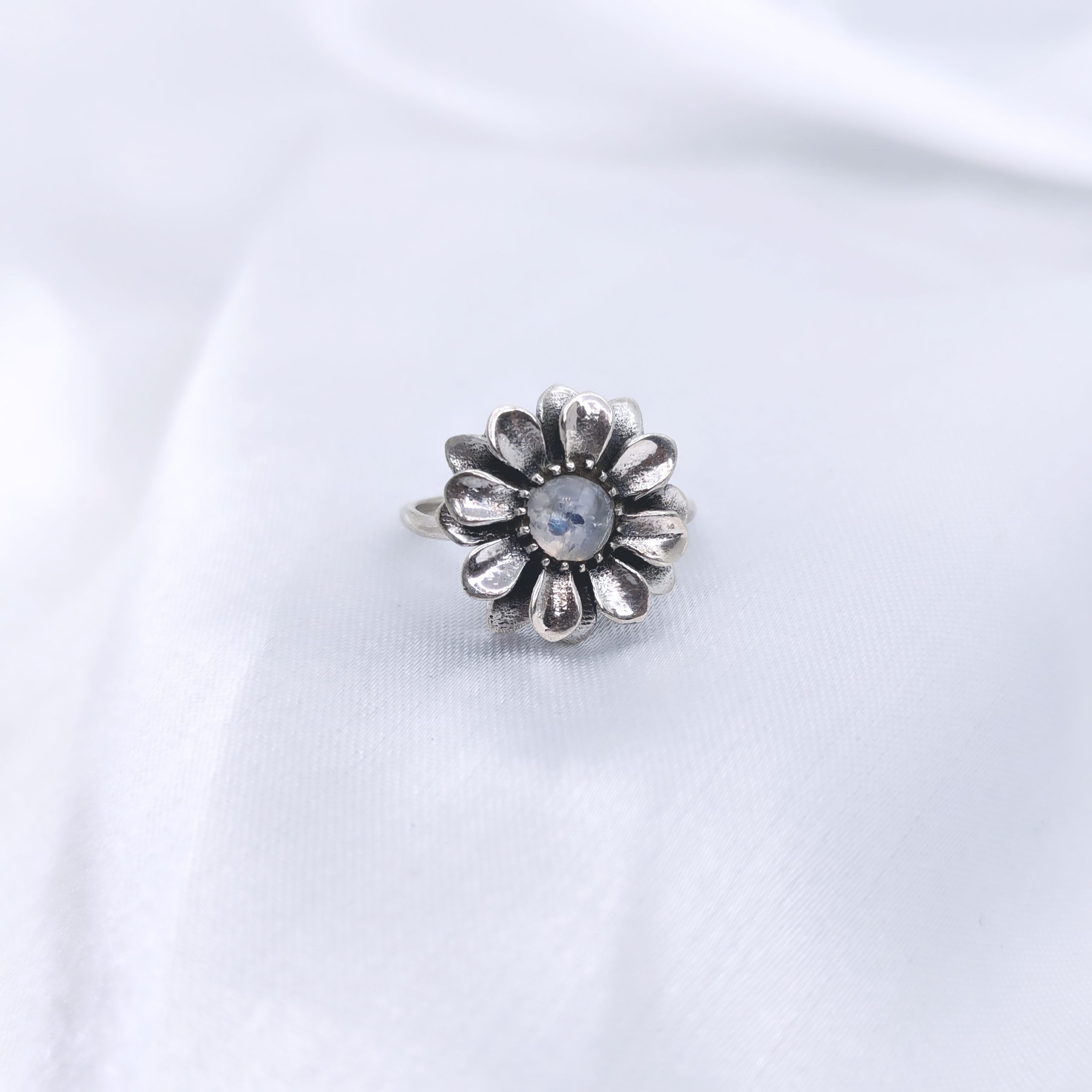 Floral Moonstone Silver Ring - Silver Desire