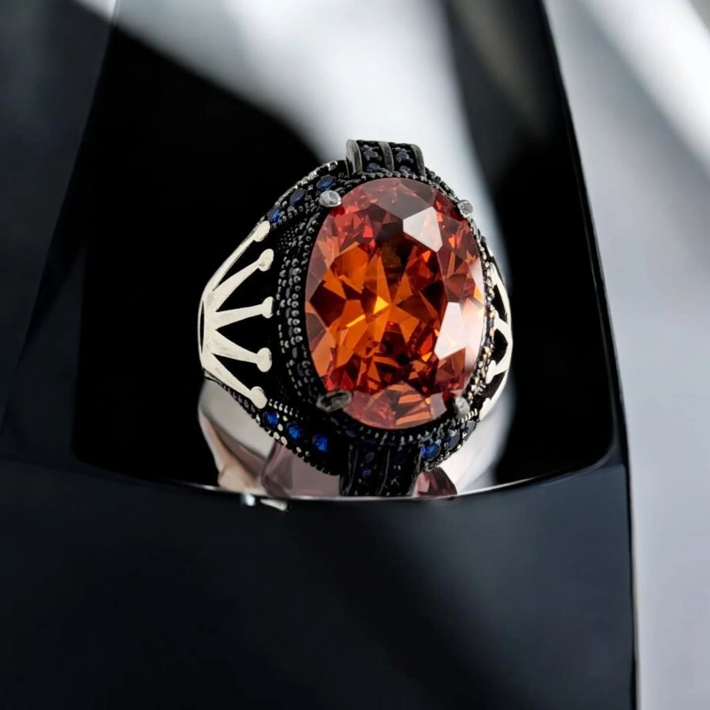 Red Garnet Stone Ring - Silver Desire